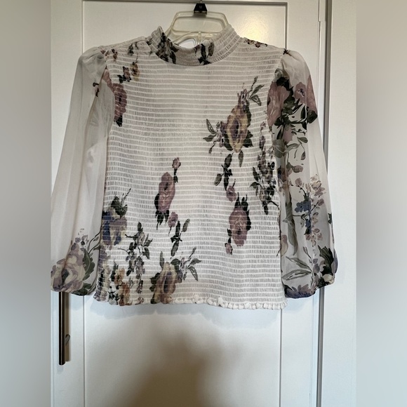 Socialite | Tops | Socialite Feminine Floral Sheer 34 Puff Sleeve ...
